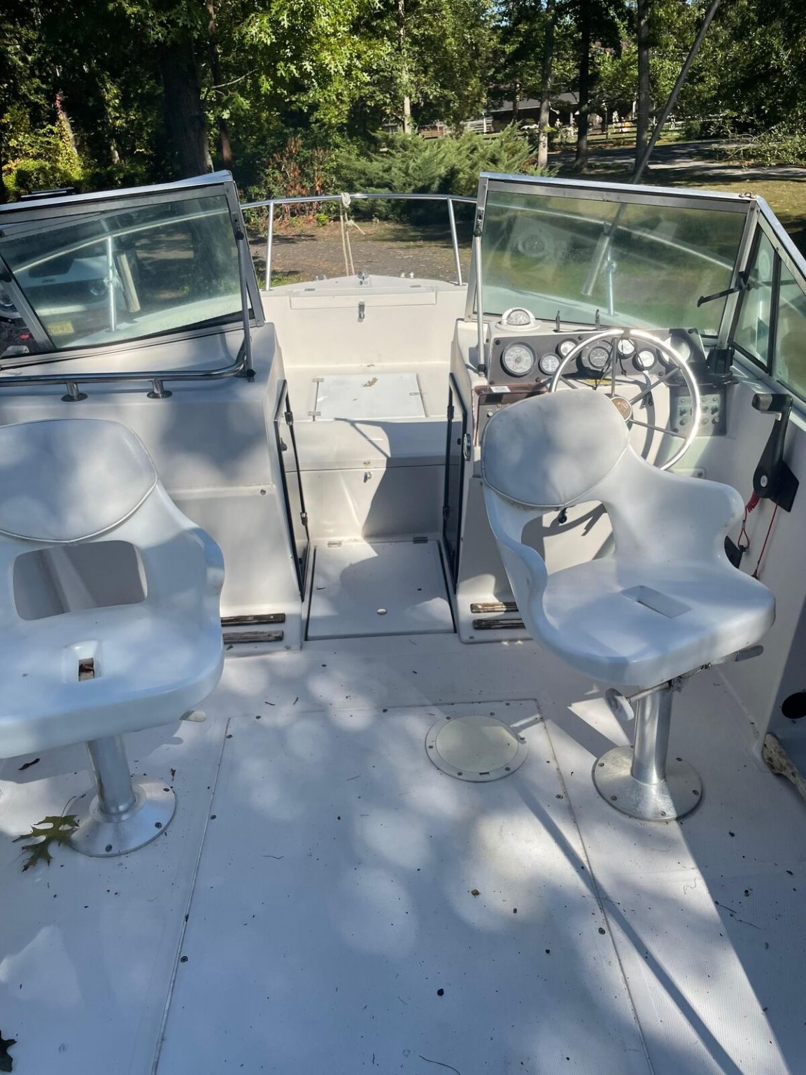 1989 Stratos 20′ DC 200 Located in Shamong, NJ – Has Trailer for sale