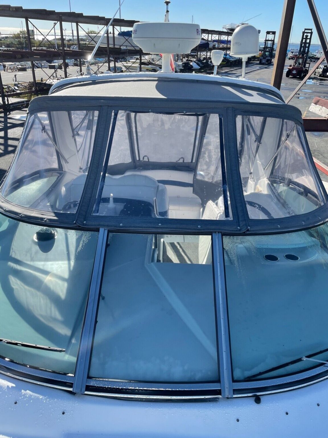 2005 Formula 34′ PC with 496 MAG Mercruiser with Blue/White Hull for sale