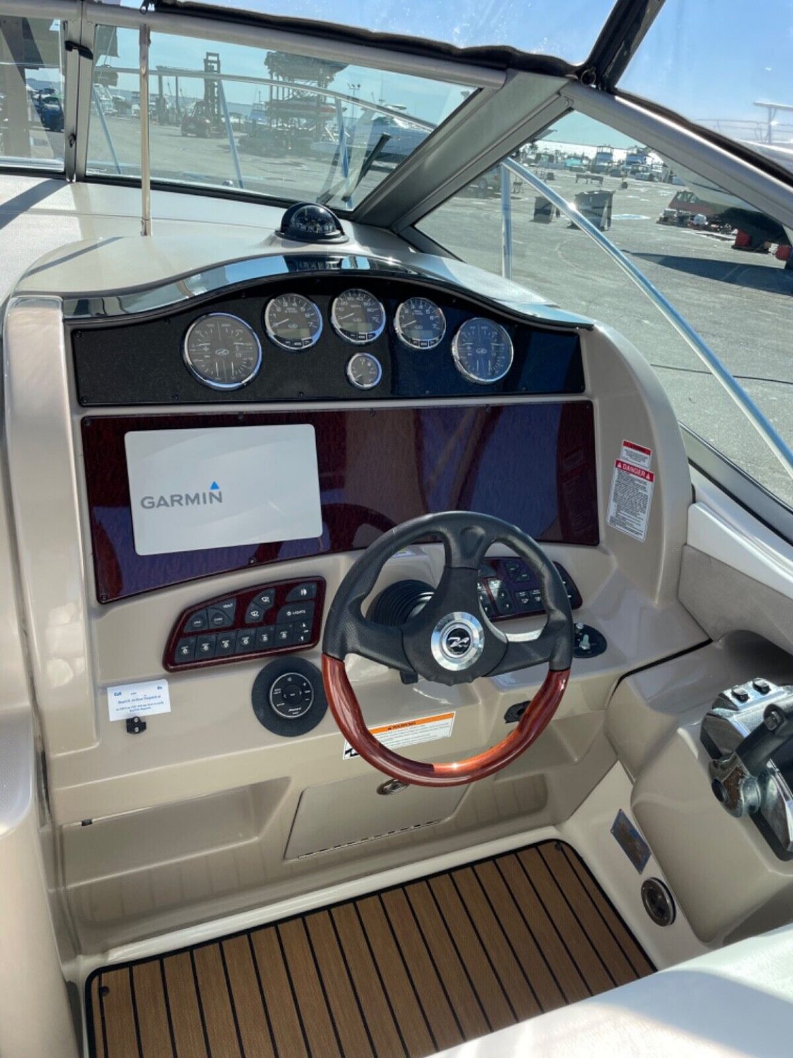 2007 Sea Ray 290 Sundancer with 5.0L Mercruiser Marine Engines for sale