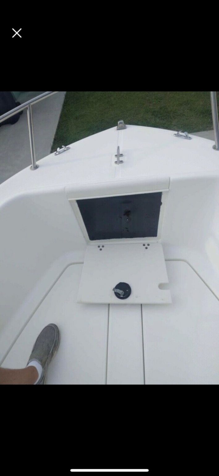 2003 Cobia 194 Center Console Fishing Boat for sale