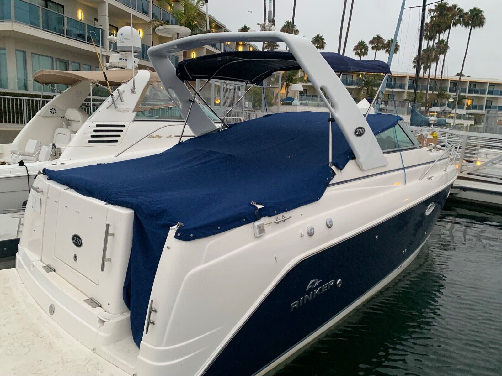 2007 Rinker 270 Express for sale