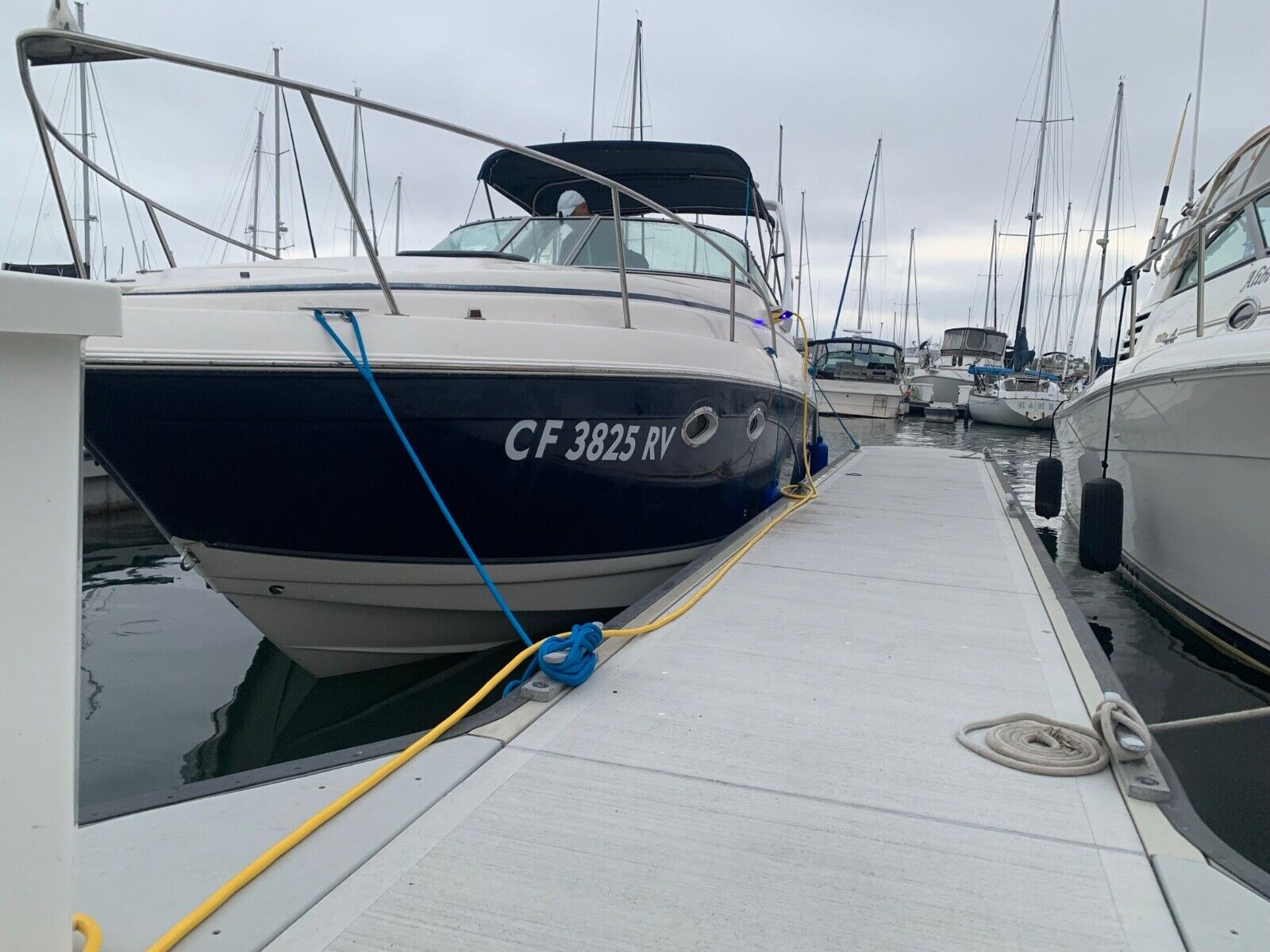 2007 Rinker 270 Express for sale