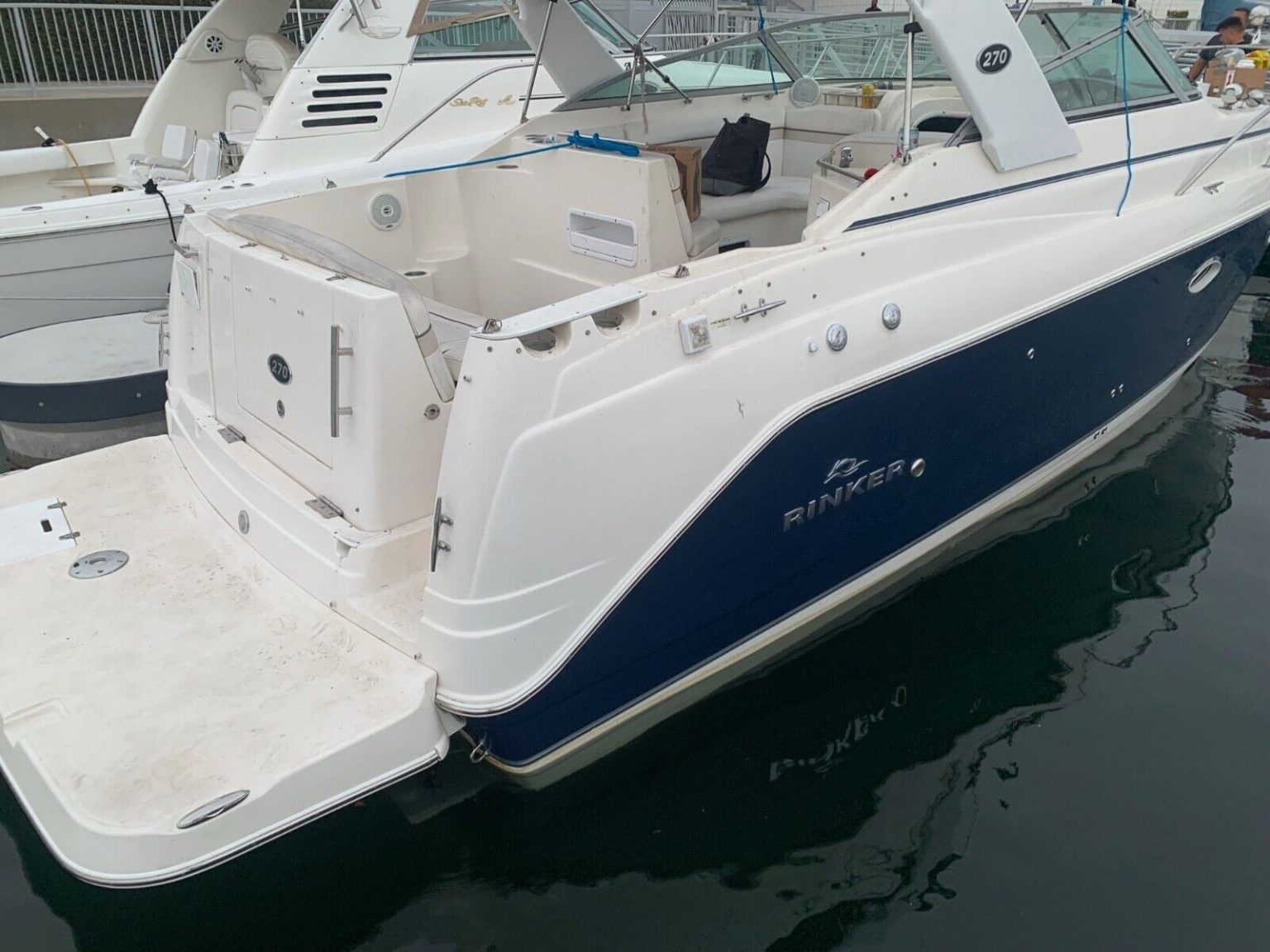 2007 Rinker 270 Express for sale